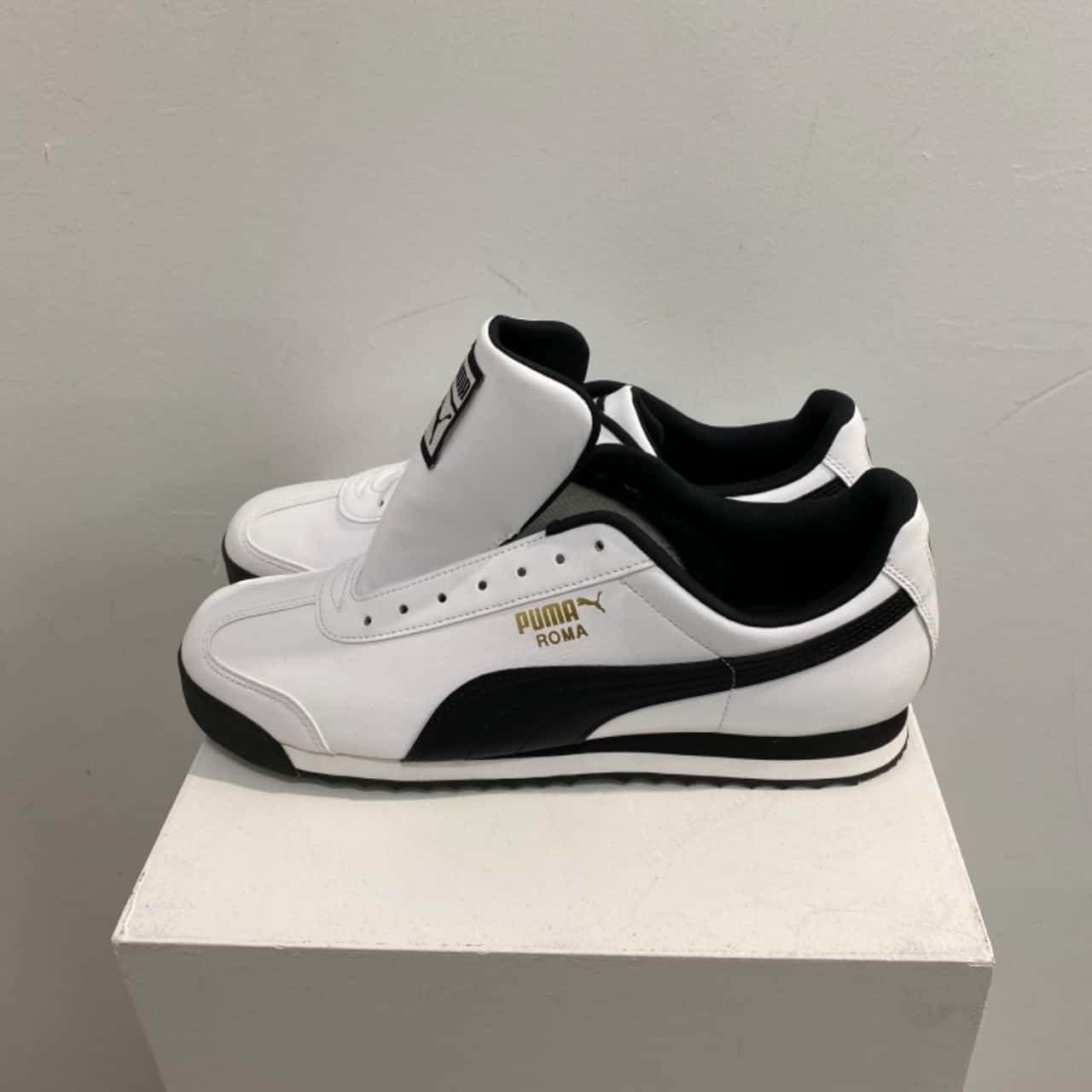 Puma Mens Size 12us Black / White (s)