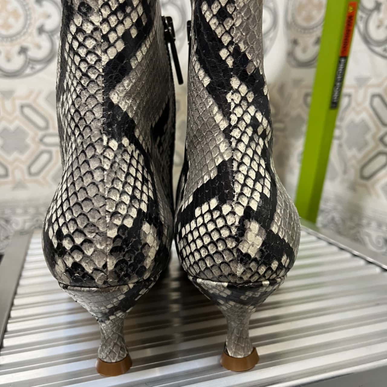 Habbot Womens Shoes Size 37 (s)