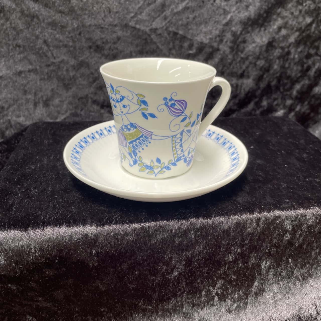Vintage FIGGJO Turi Design Cup & Saucer (s)