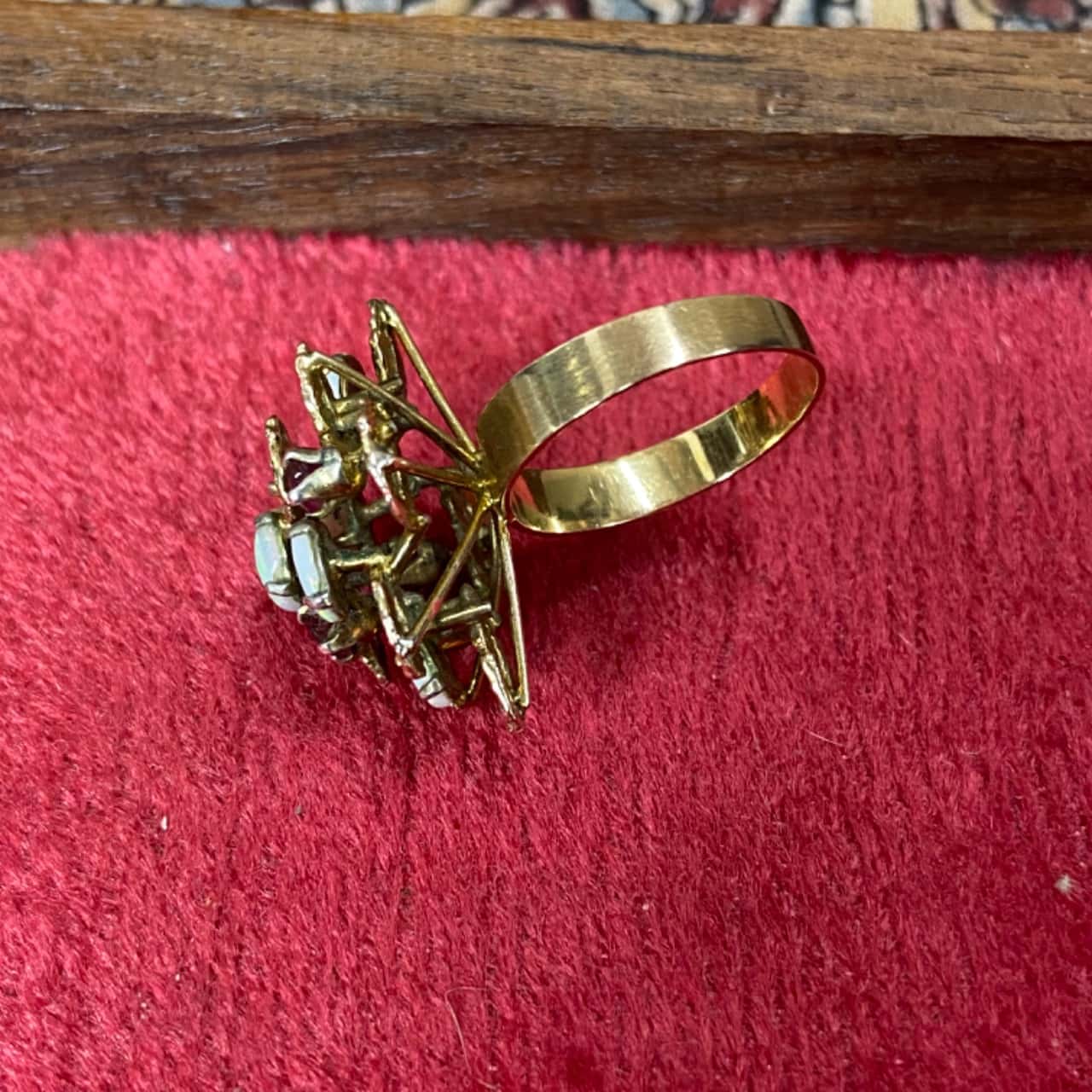 Vintage 14k gold Ring with 5 Opals and 4 Rubies Size P(s)