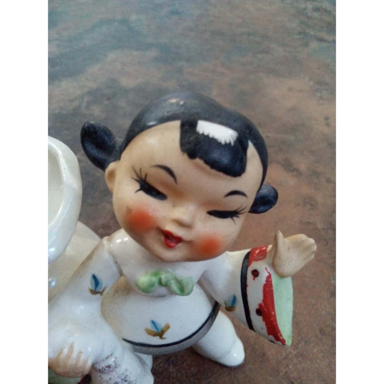Vintage Asian Girl With Sack Vase 3190