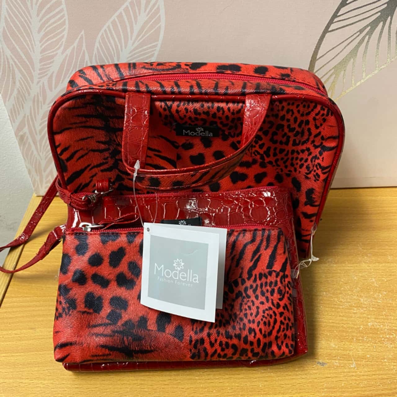 REDUCED Womens 3pce Weekender Set “Modella” Red(s)