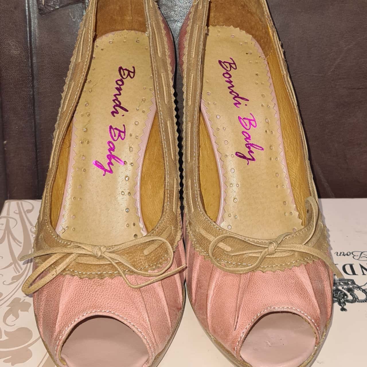 Womens Size 38 Brown / Pink Bondi Baby Nat Pink Kid Wax Wedge Shoes (s)