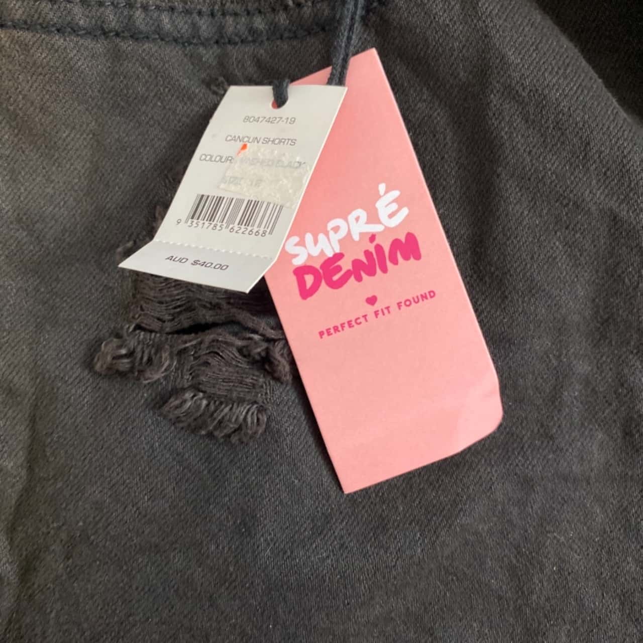 Supré Womens Size 12 Black Shorts(s)