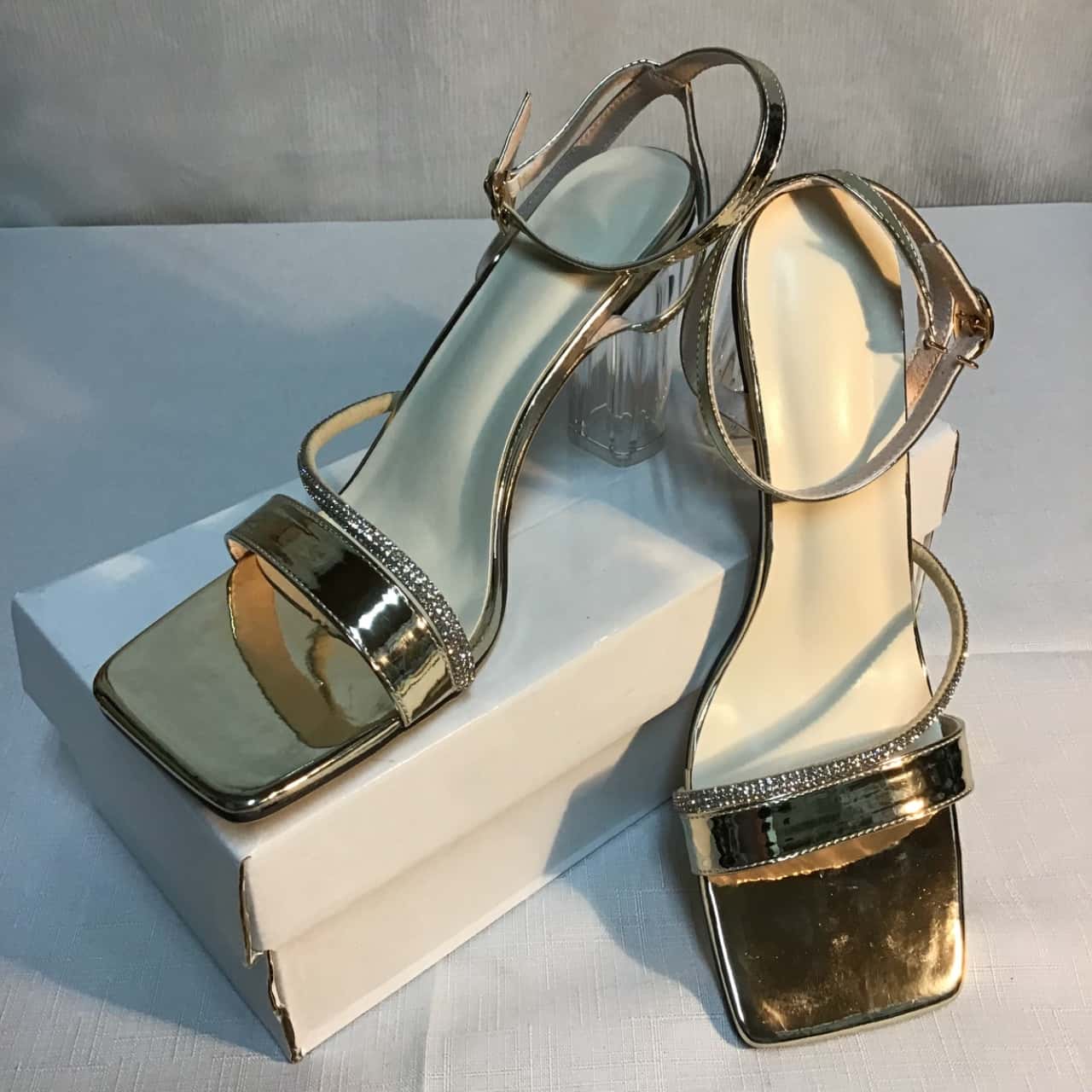 SHEIN Womens Size 41 Gold Sandals