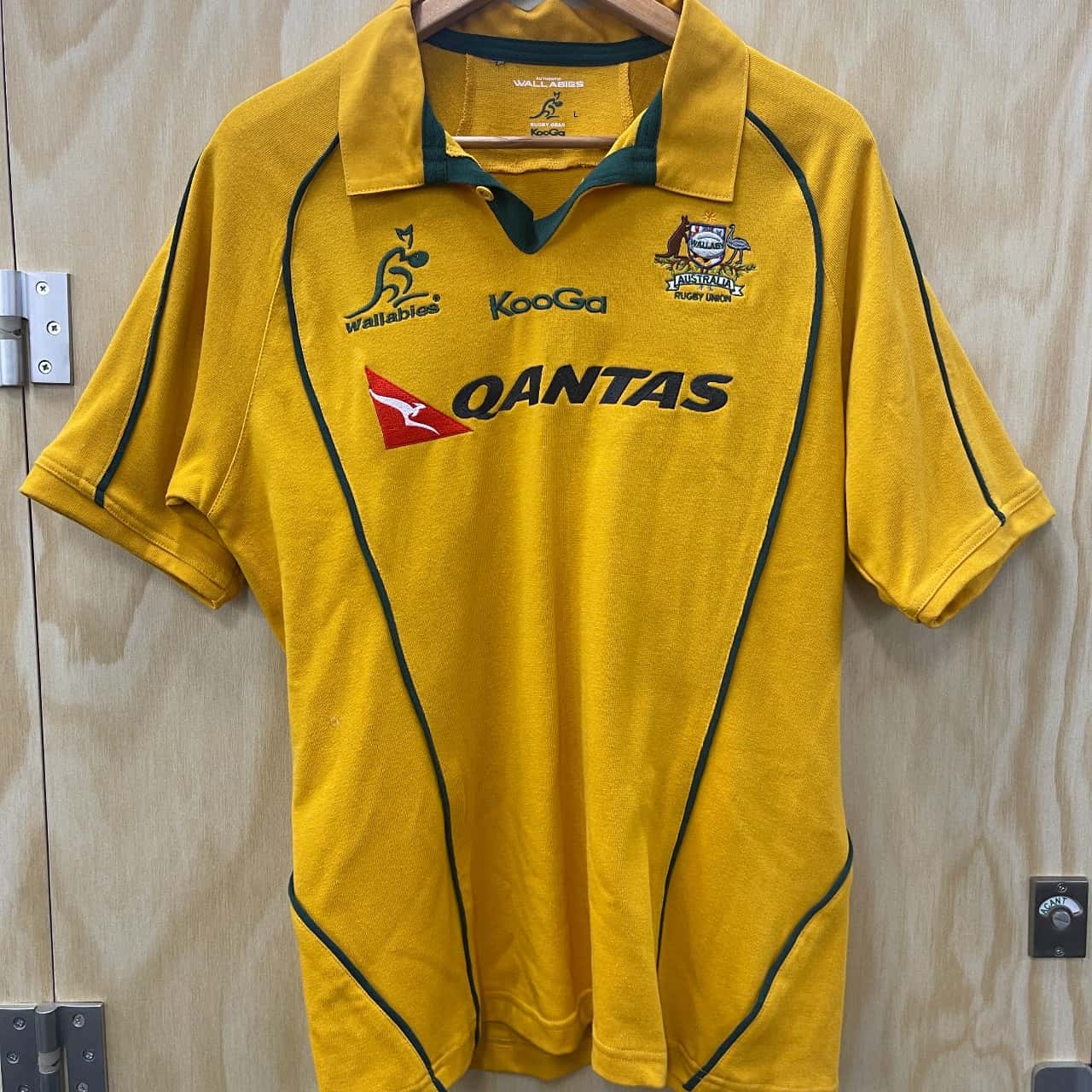 KOOGA Australia WALLABIES Jersey Yellow Rugby Gear Short Sleeve Size L