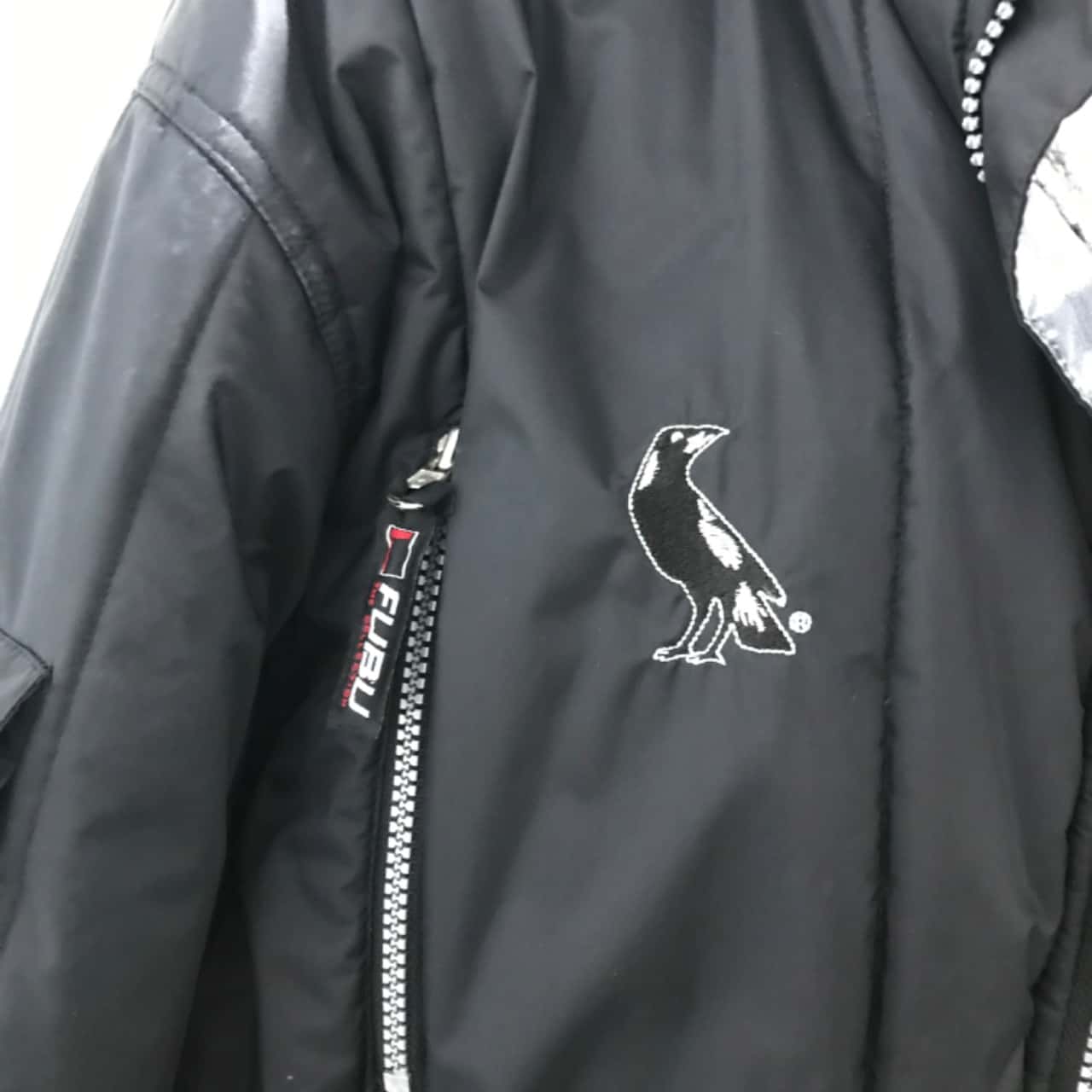 AFL FUBU Mens Collingwood Size M Hood Jacket Black Magpies On Sleeve ...
