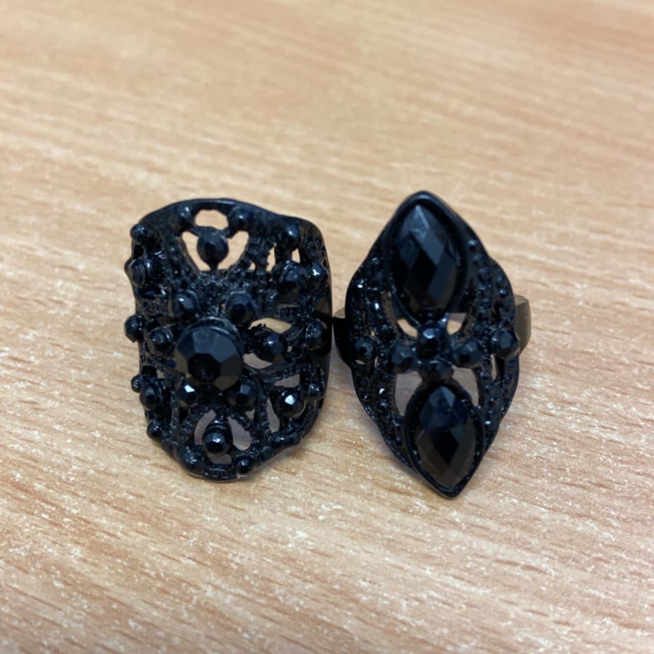 Womens Black Gothic Style Rings size R (9) (s)