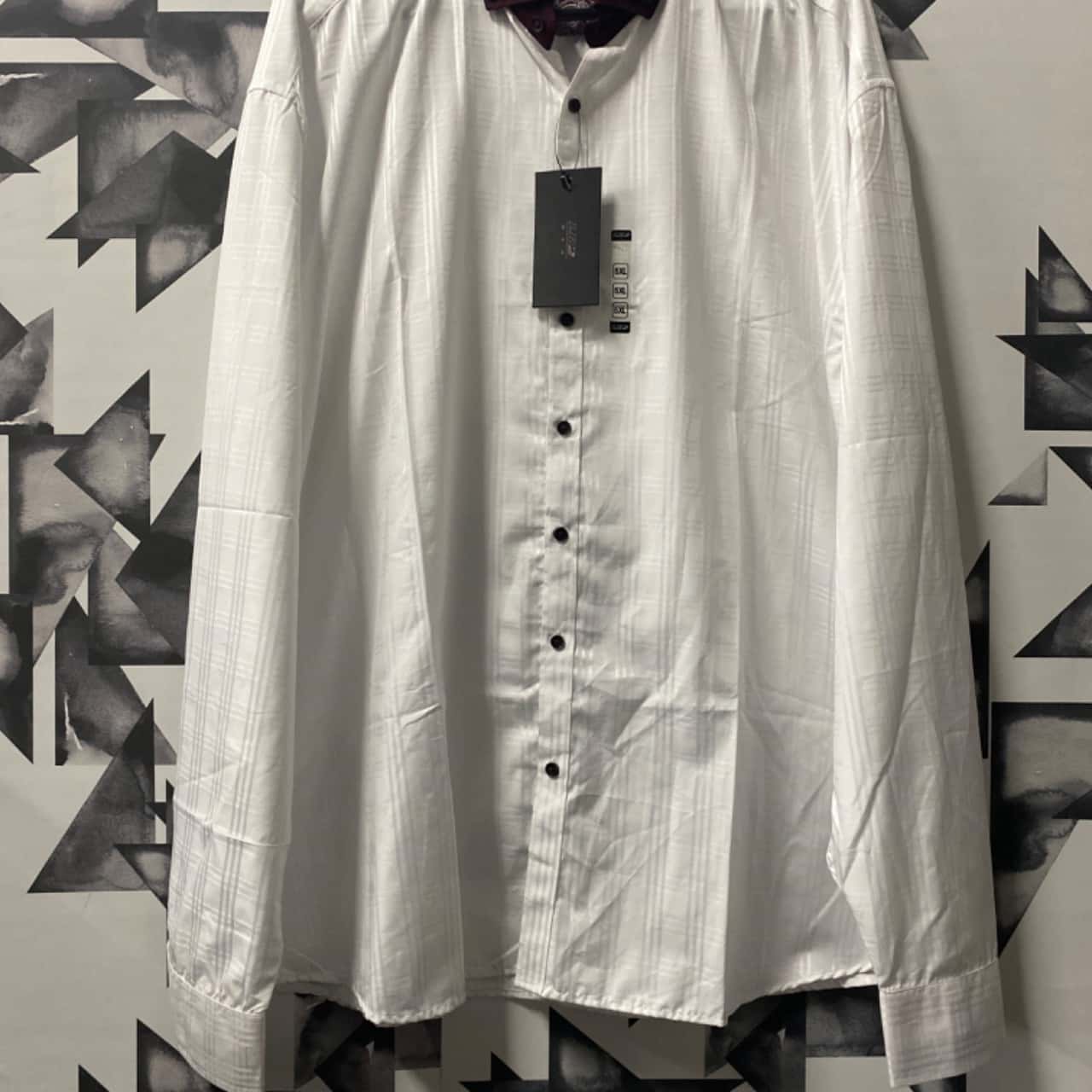 LR2 Mens Size XXXXXL Black / White new(s)