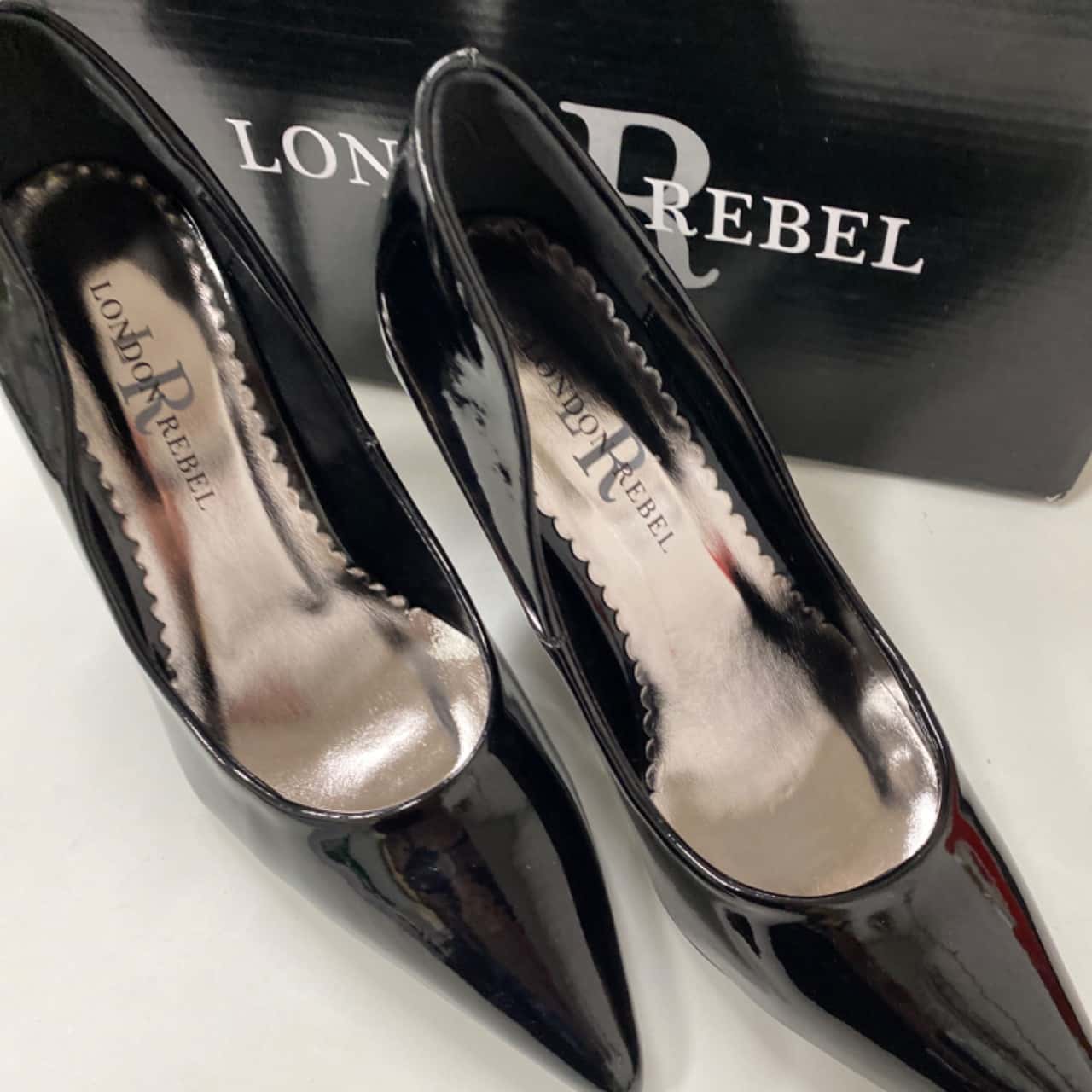 London Rebel Womens Size 8 Black shoe(s)