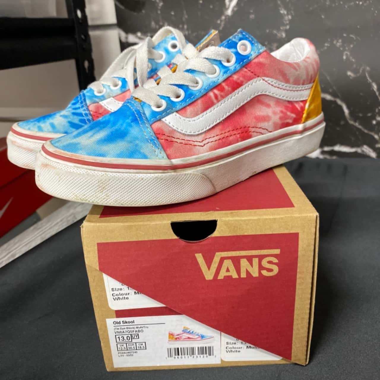 Vans Off the wall multicolour size 13 in box