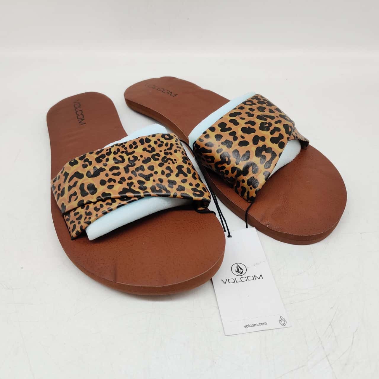 BNWT Volcom Womens Slides Size 8 Animal print / Brown (s)