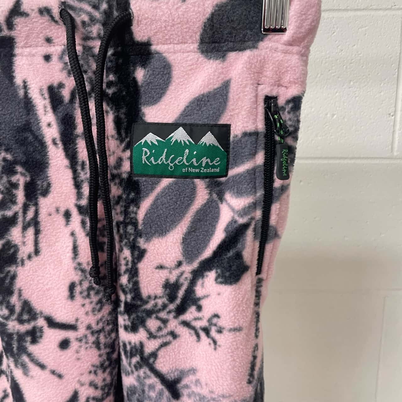Ridgeline Kids pink camo pursuit set/Bottom/ Top(s)
