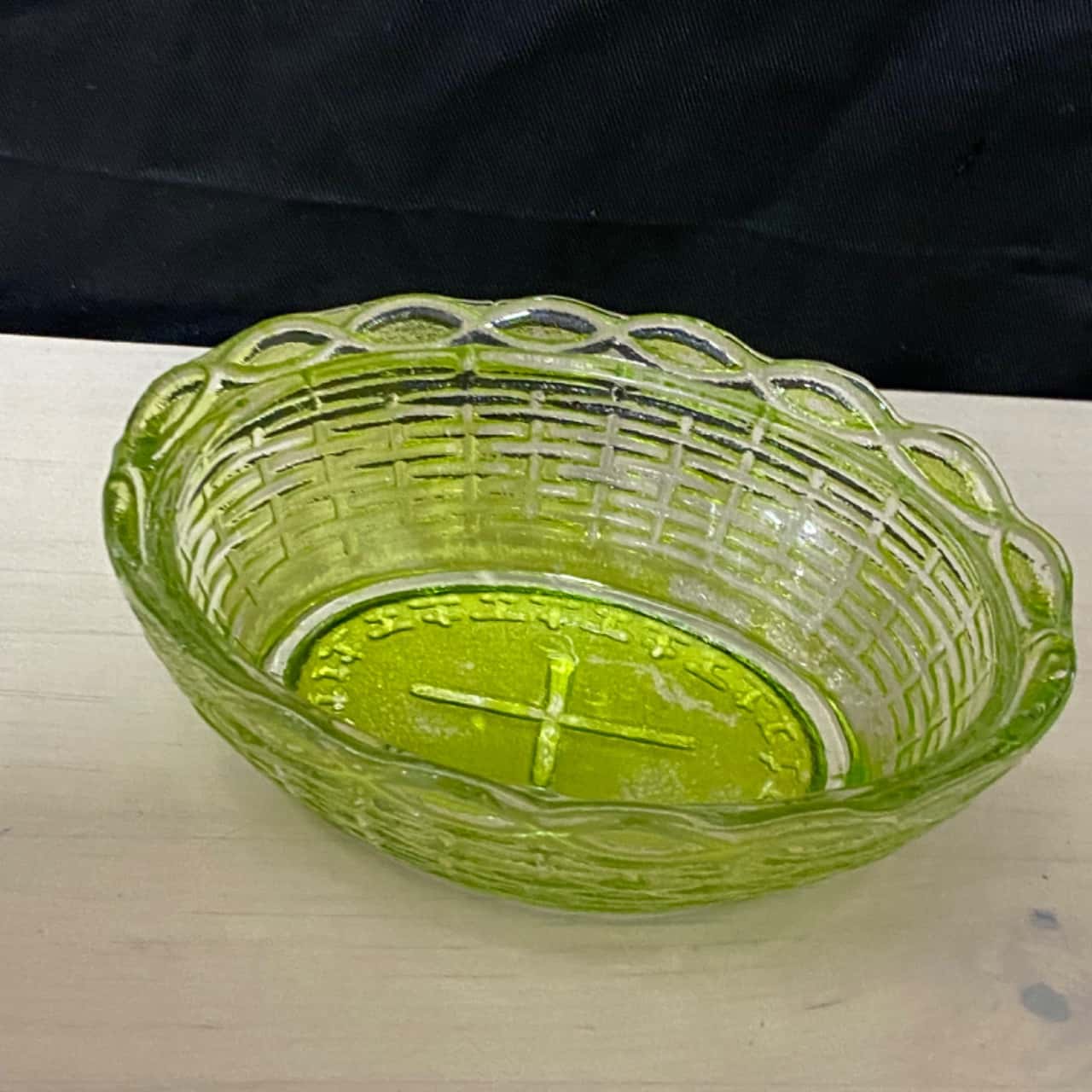 Green Condiment Chook Dish(s)