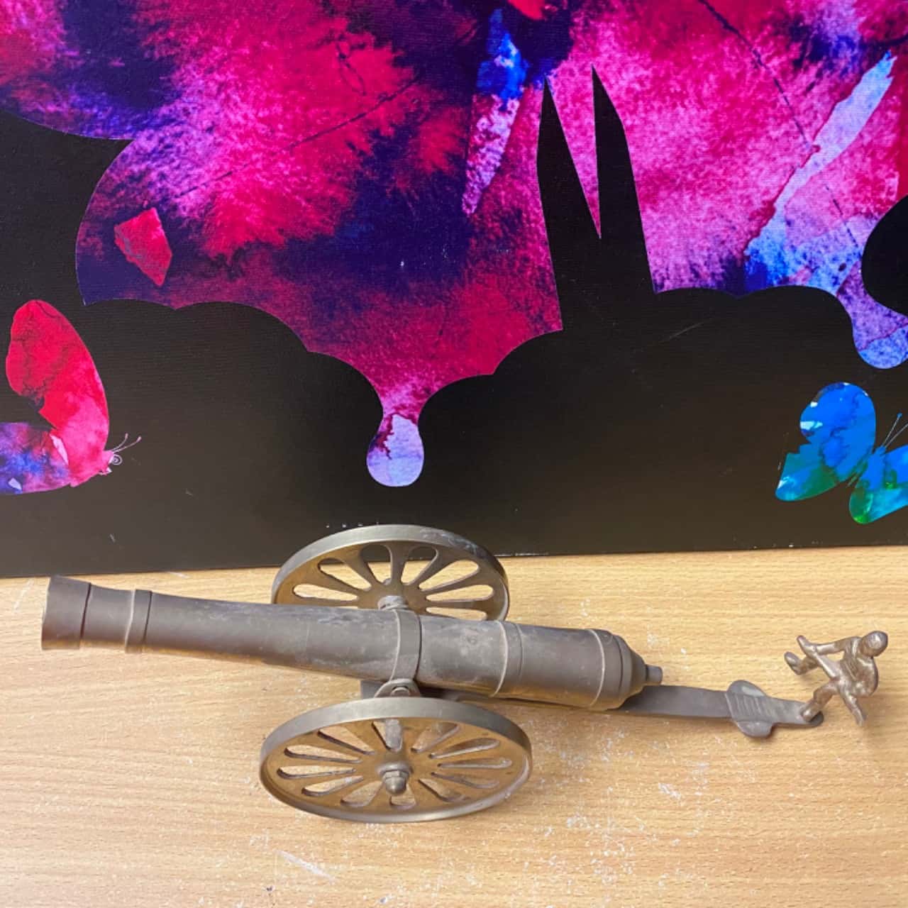 Copper made cannon with army/digger- made in India (s)