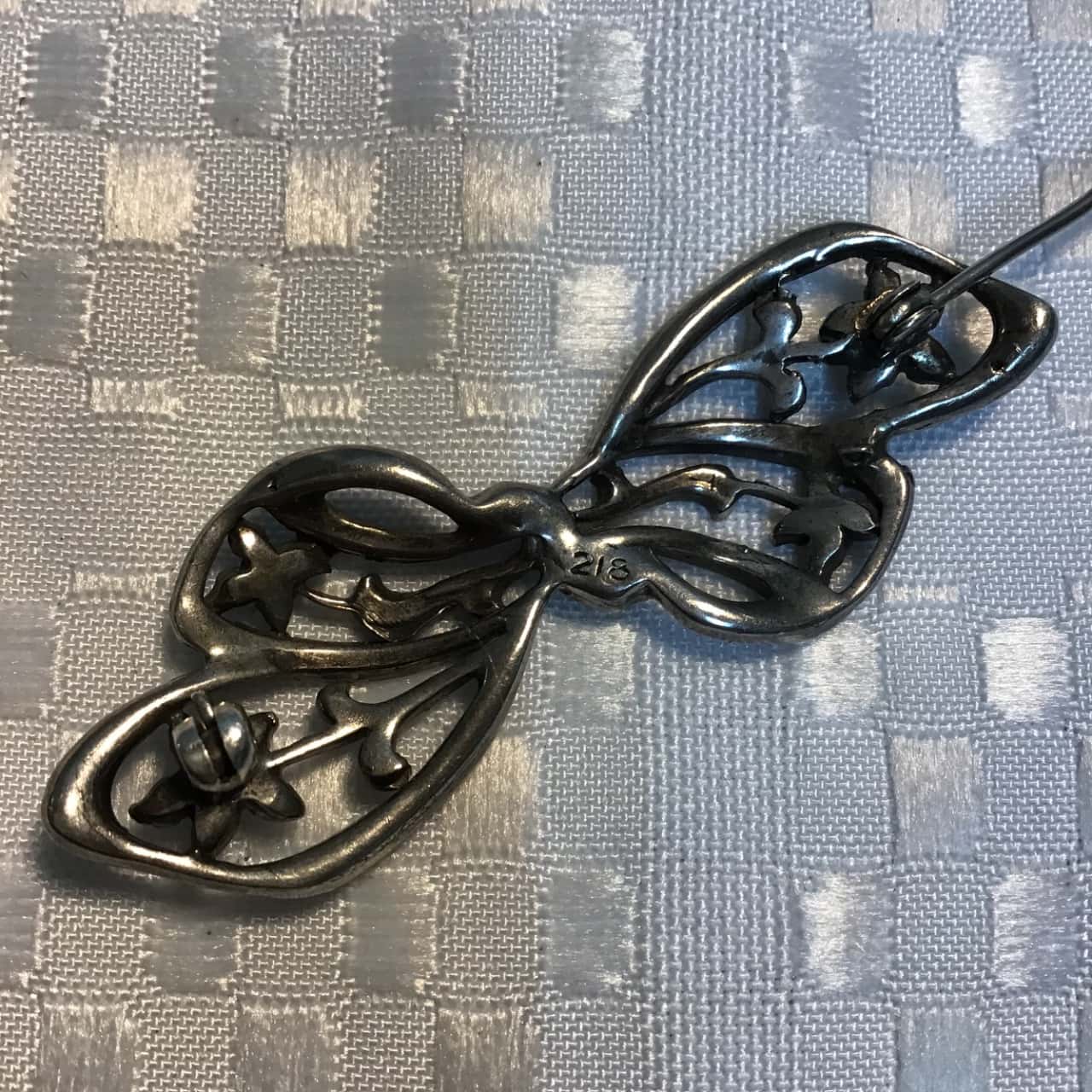 Womens Brooch S/Silver with marquisite (s)