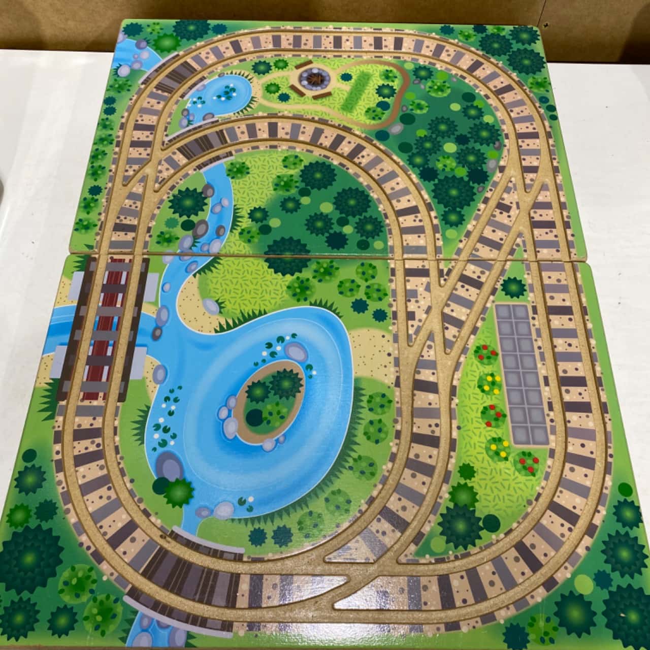 Melissa & Doug Wooden train Set/Box set