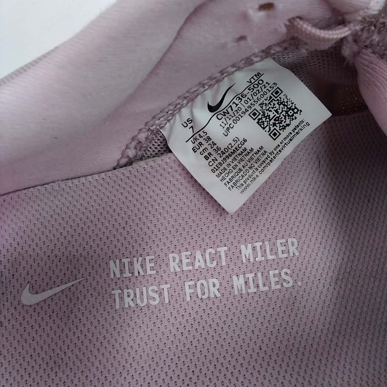 NIKE Womens US 7 Pink React Miler 2 Running Shoes (154)(s)