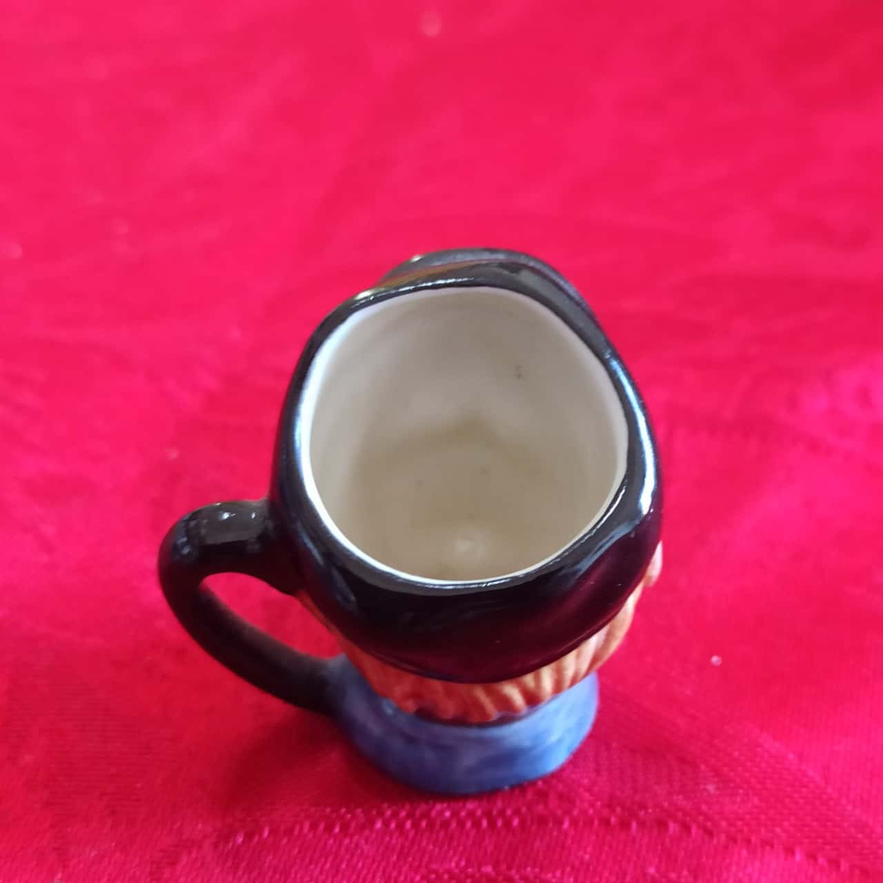 Royal Doulton England Tiny Toby Mug #D6677 Oliver Twist (b6)(s)