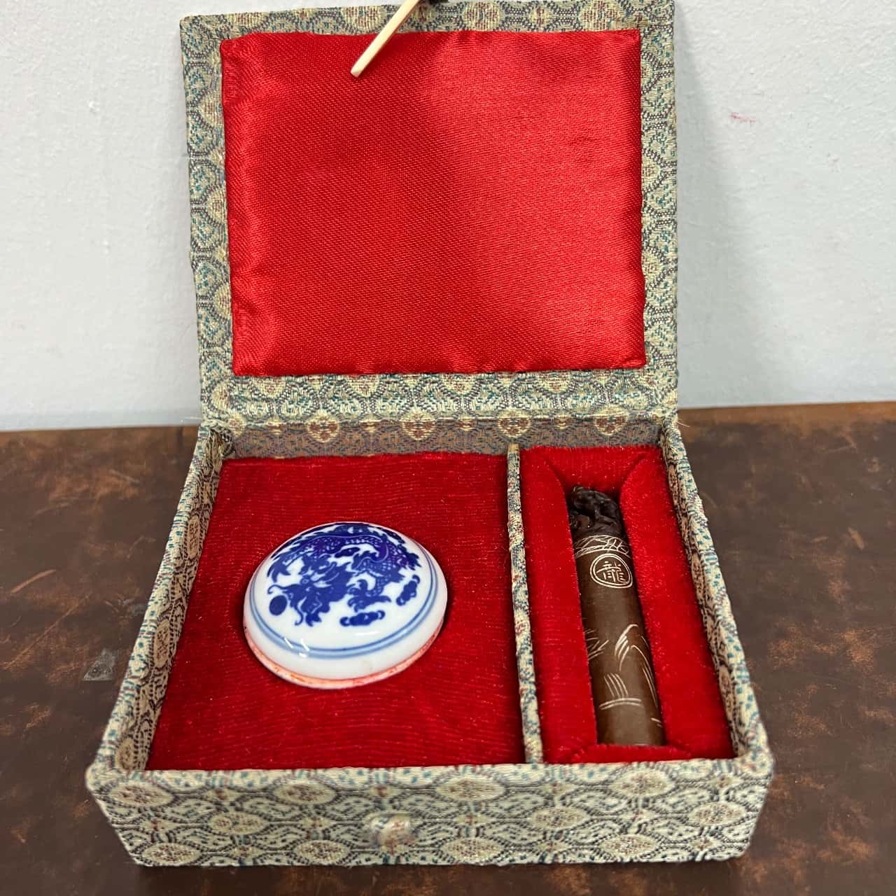 Vintage sweet Chinese stamp and ink set(s)