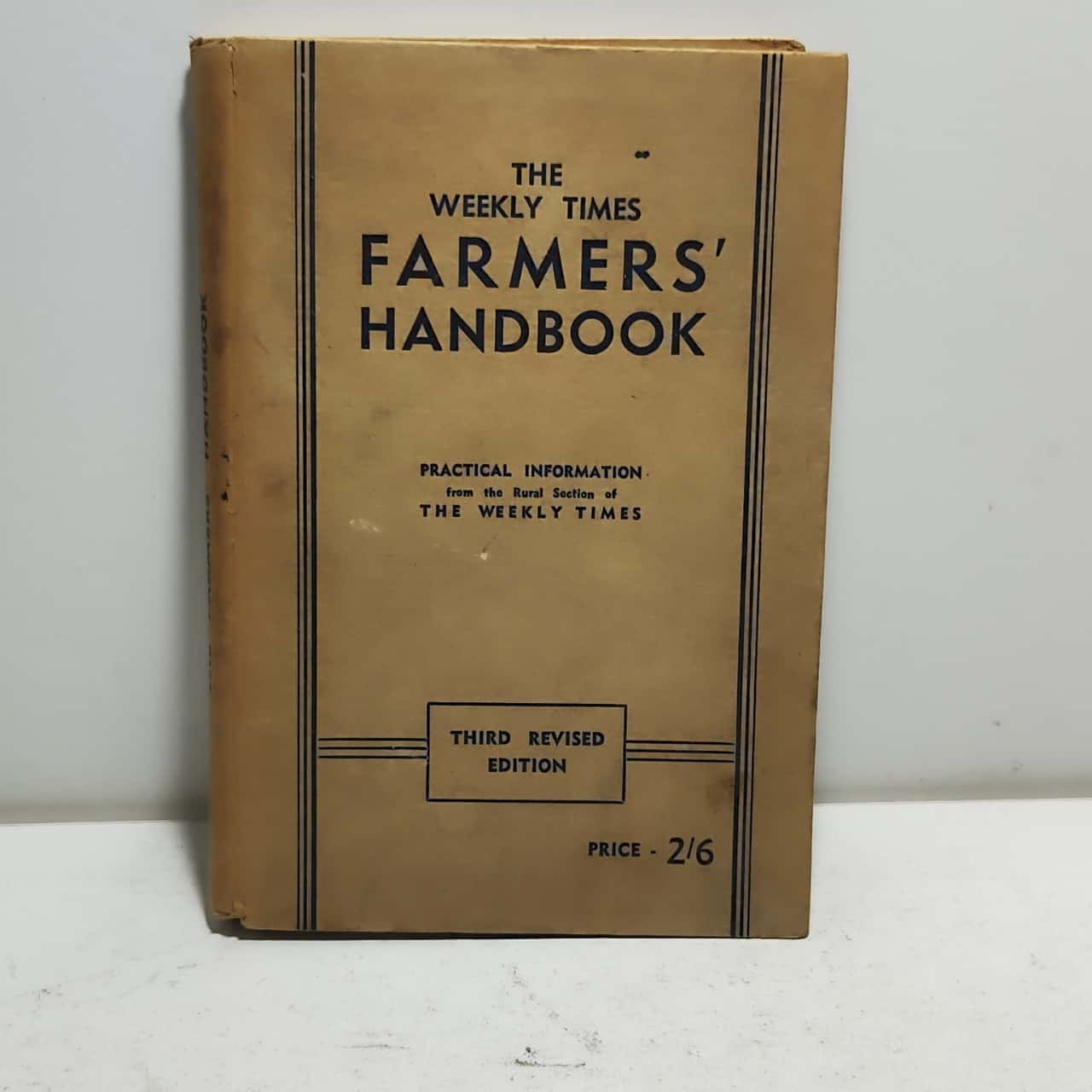Weekly Times Farmers Handbook Book Vintage