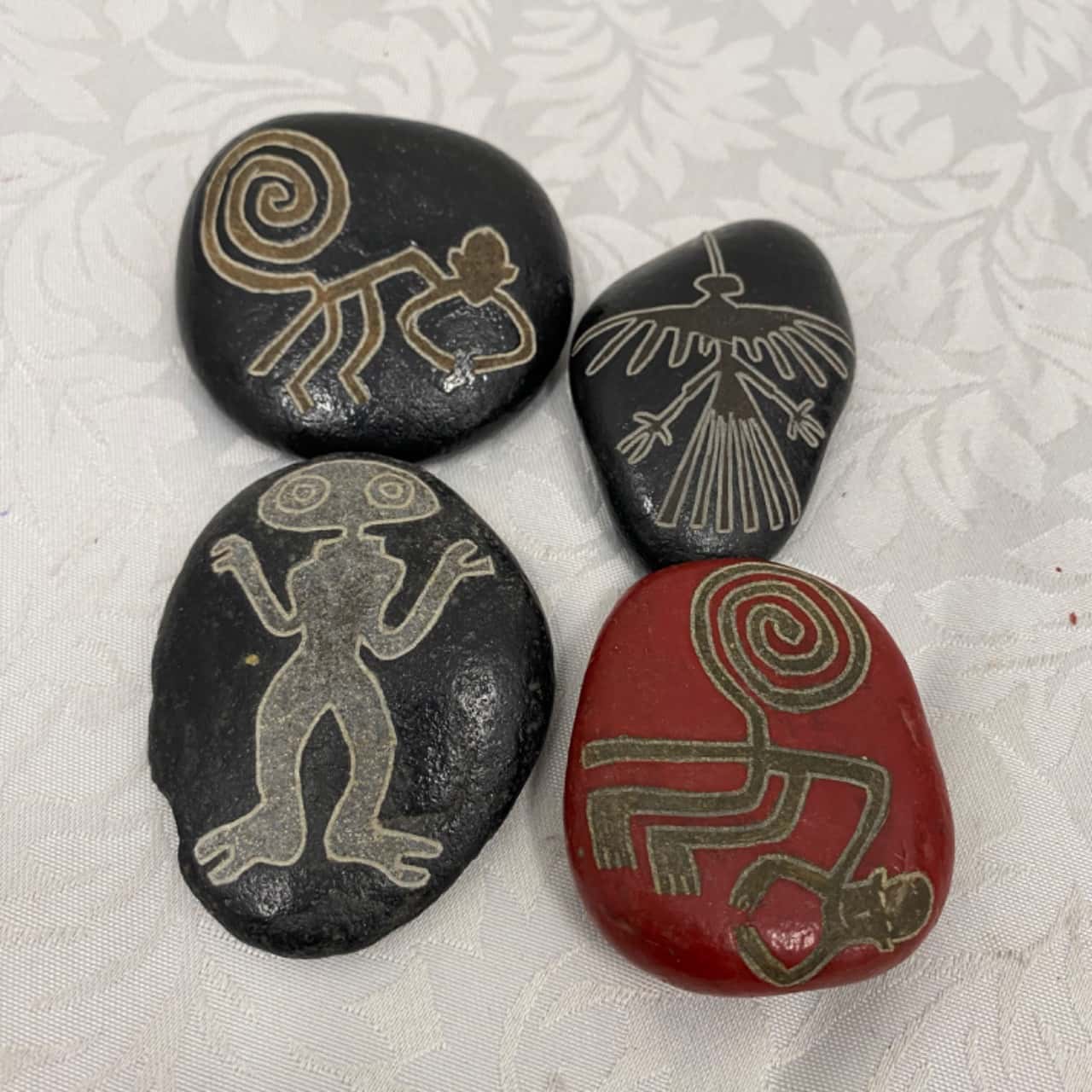 Stone Art Aboriginal 4 Pieces (Carving art)(s)