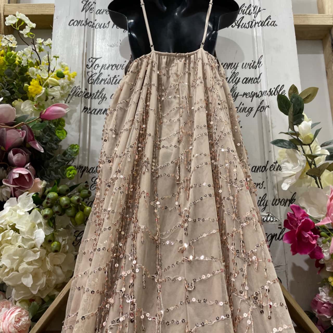 SUMMER CLEARANCE!! SEQUENCED STUNNER!! CHIFFON BOUTIQUE BRAND!! Womens ...