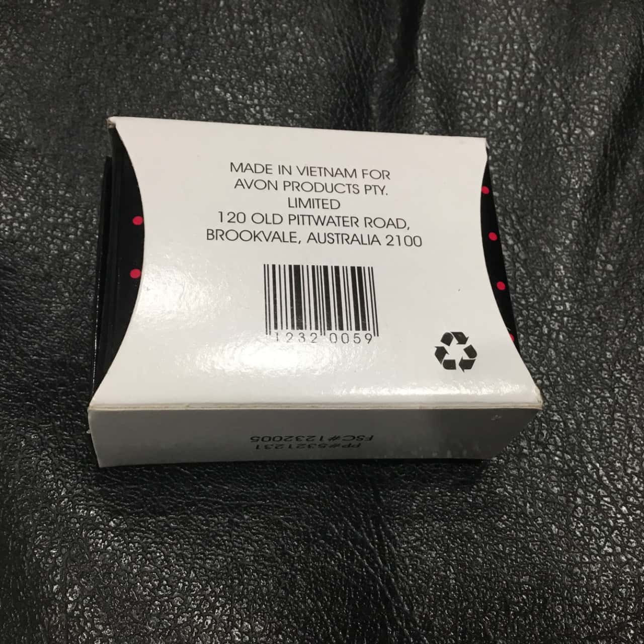 Avon Ribbon Pin Made With Swarovski Crystals (s)