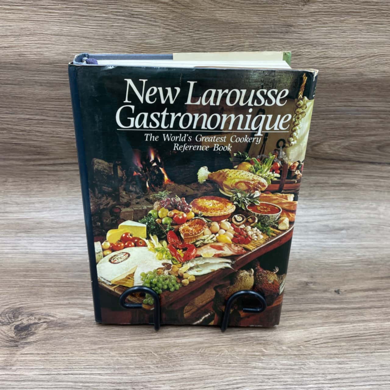 “New Larousse Gastronomique” 1977 Hamlyn (s)