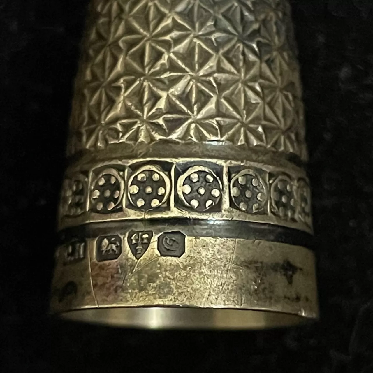 English Hallmarked Silver Thimble by Charles Horner (s)