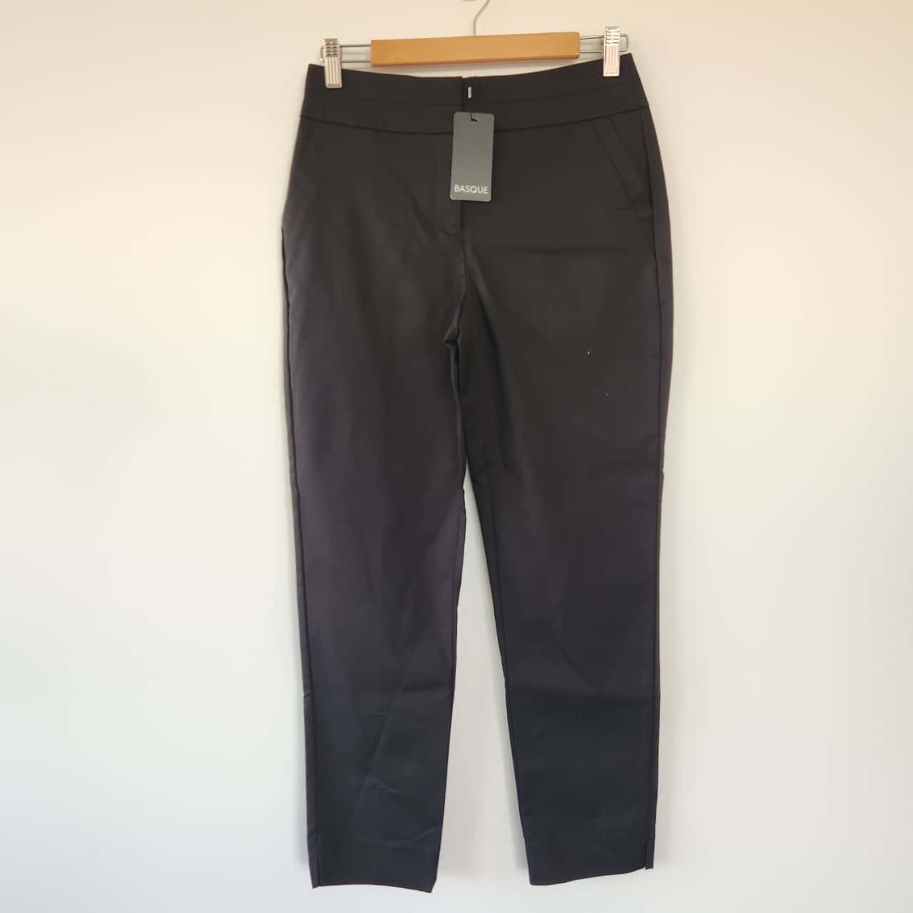 Basque Black Work Cropped Pants Size 8 / S (s)