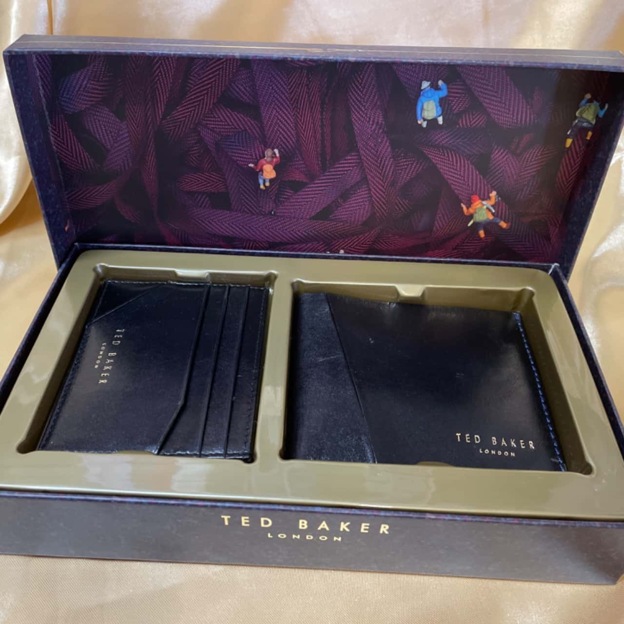 Ted Baker Mens black leather wallet and card holder set