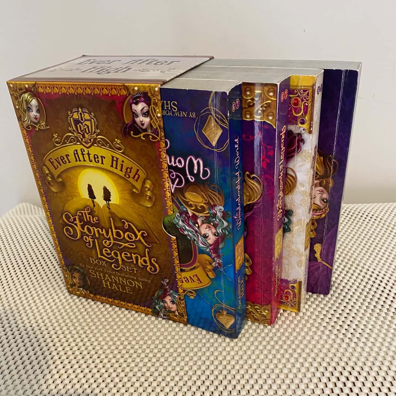 Ever After High The Storybox Of Legends Box Set Shannon Hale (paperback)