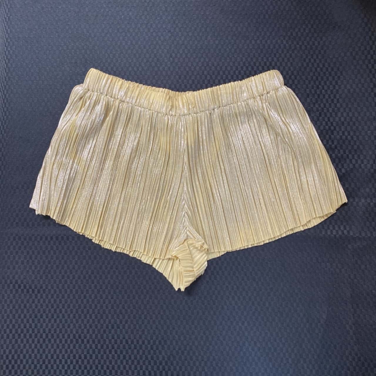 RUNAWAY Gold Pleated Hotpants Shorts(s)