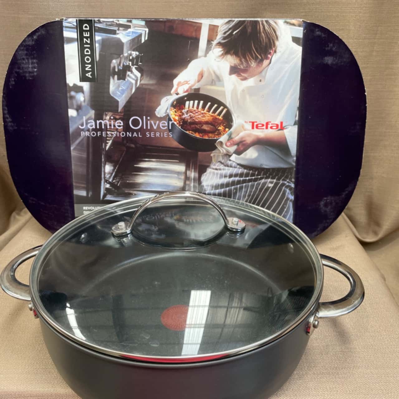 Jamie Oliver 30cm Tefal Pot Roast Pot with lid. (s)