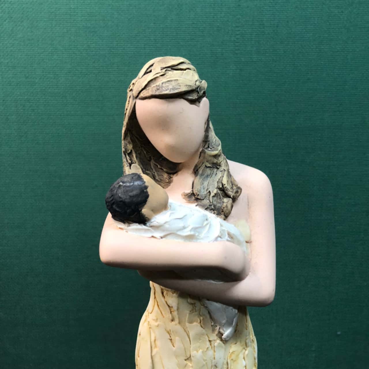 ARORA DESIGNS Statue: Unconditional Love