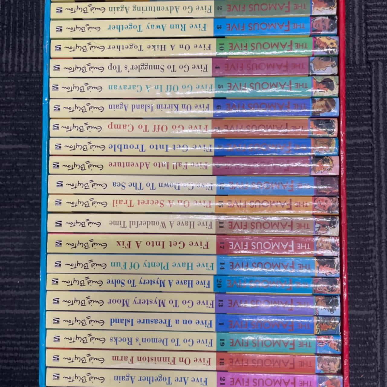 The Famous Five Enid Blyton (s)