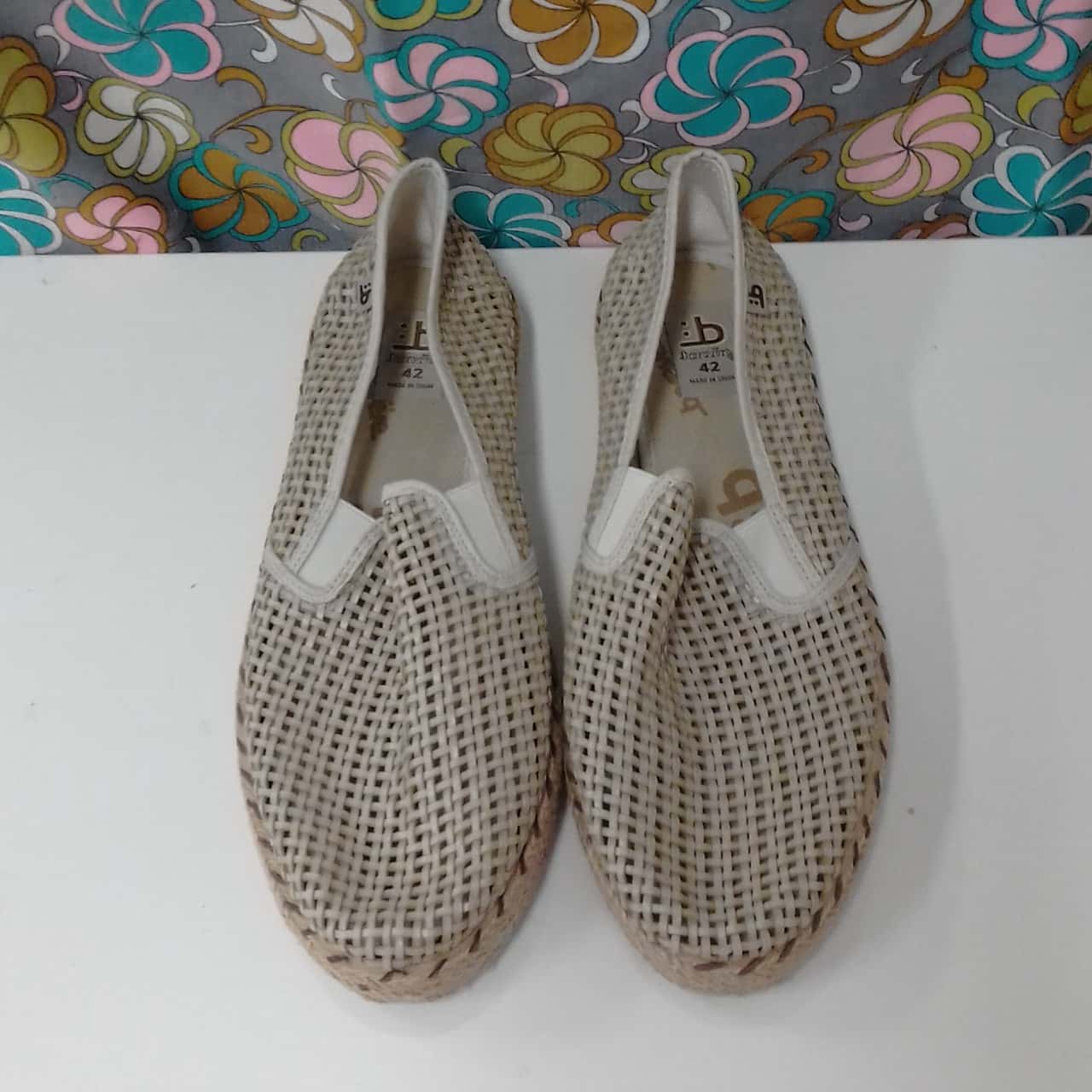 Womens BEREVERE (made in Spain) Size 42 Beige / Brown Shoes(s)