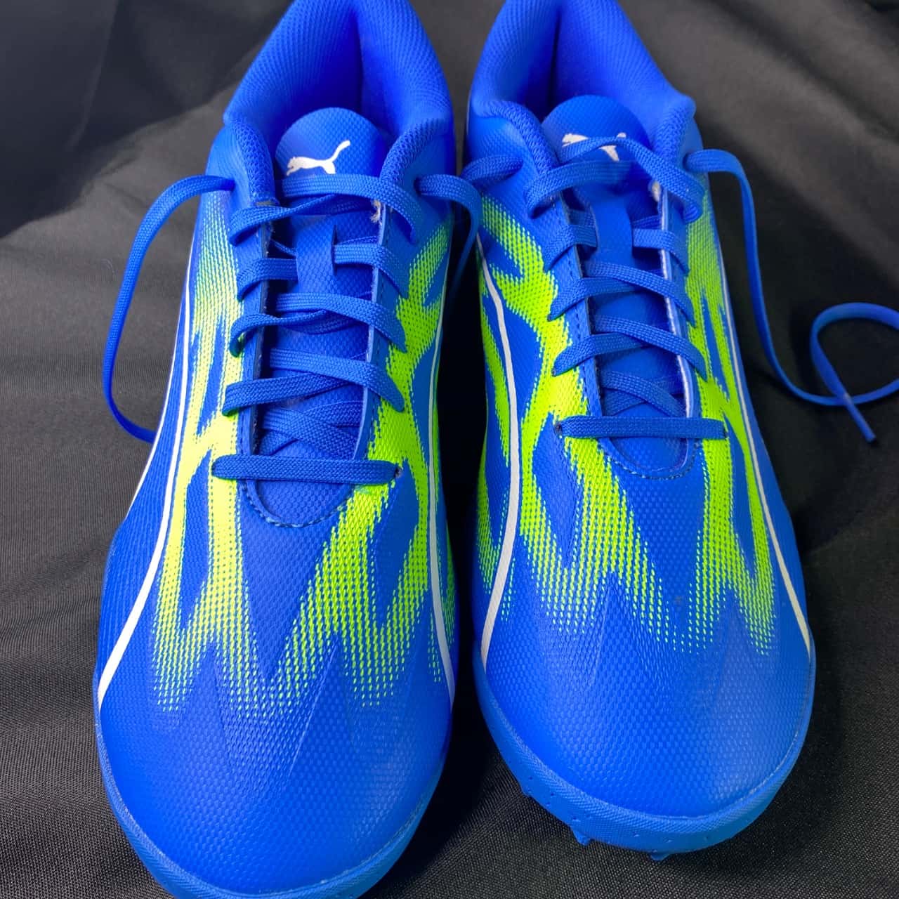 Puma Mens ultra play turf shoes(s)