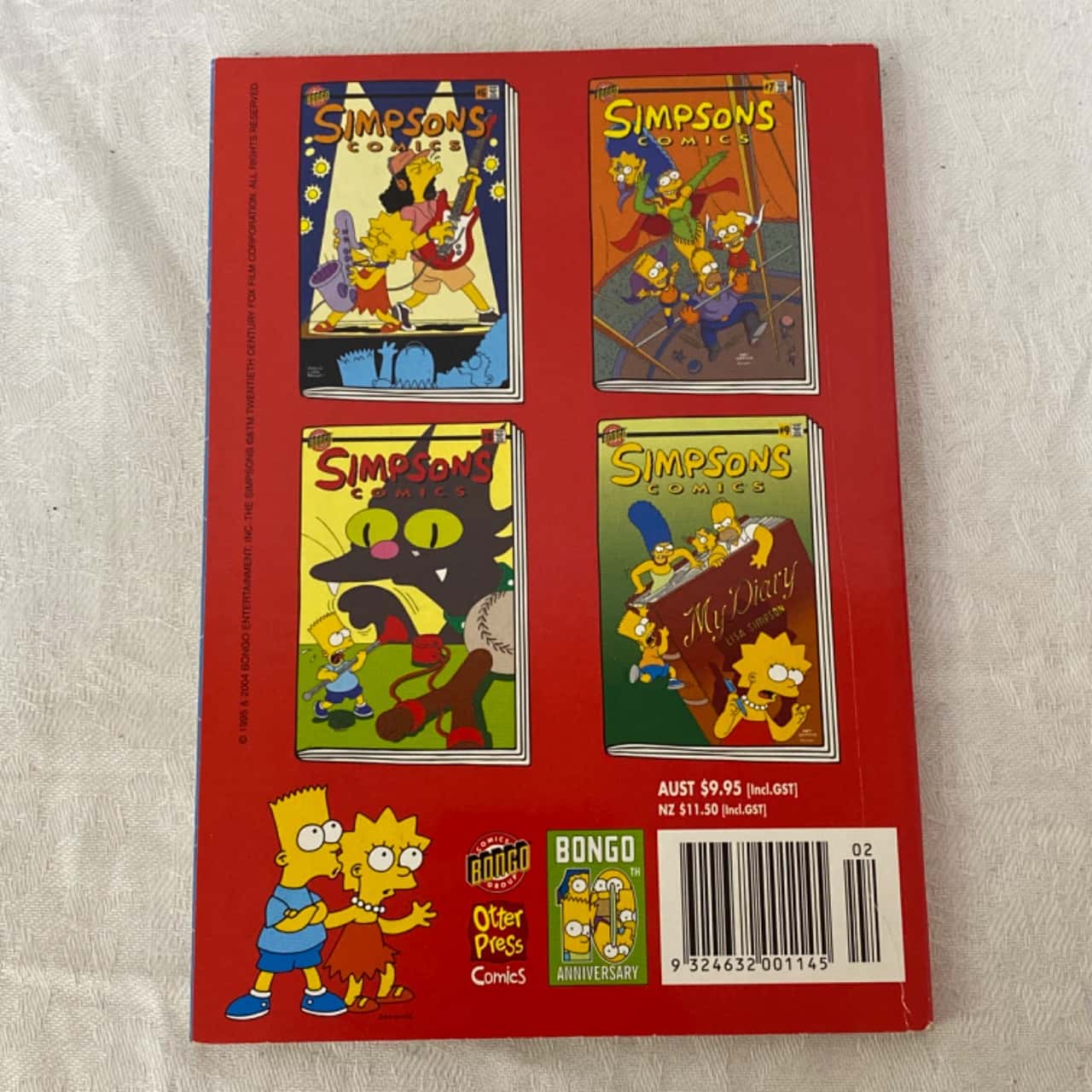 4 Simpsons Books (2 Simpsons Comics)