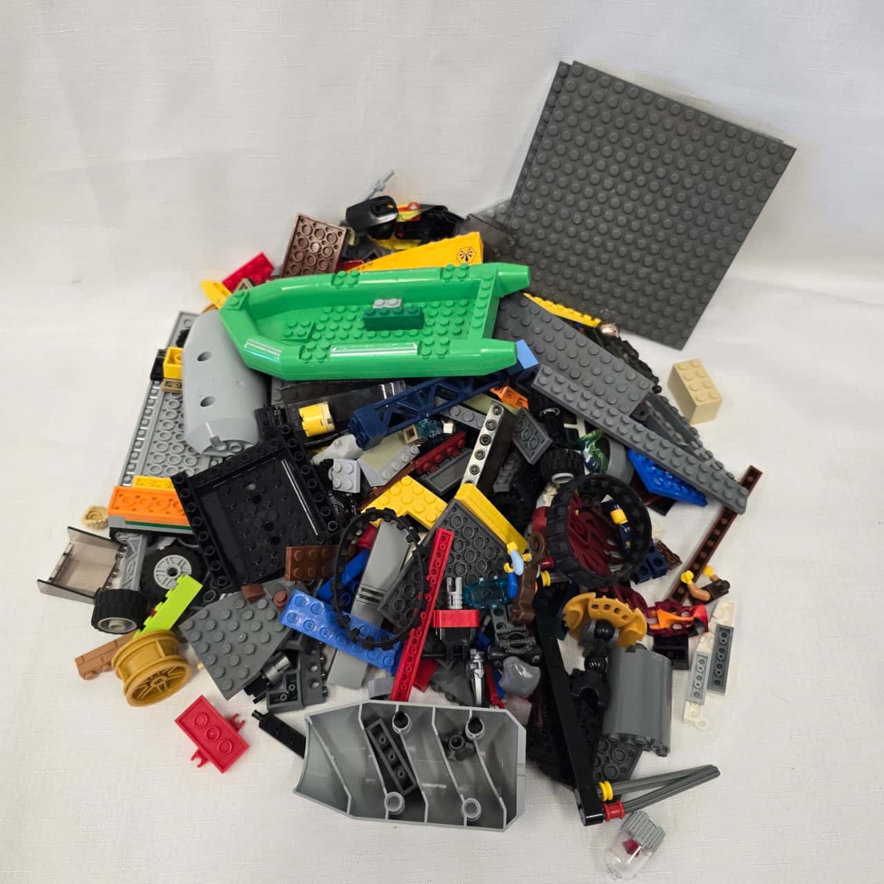 Bag 2 - 1kg of Random Lego pieces