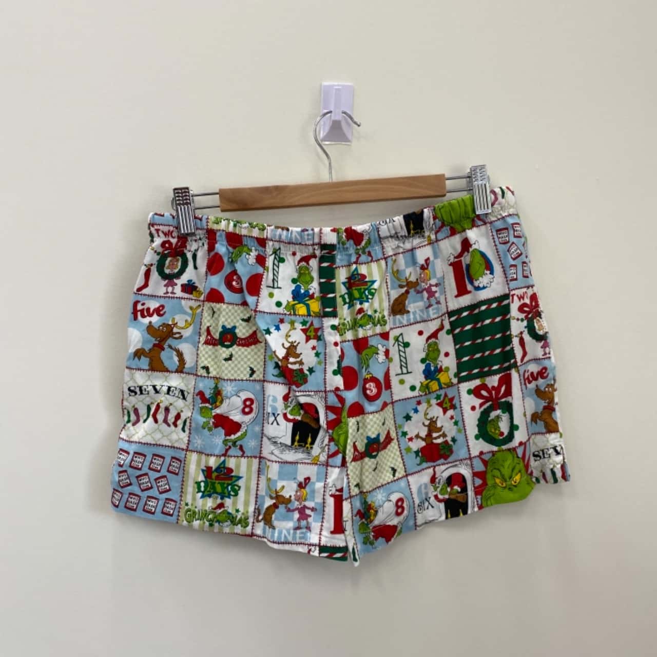 Peter Alexander Womens Size S Pyjamas Multicoloured Christmas Grinch