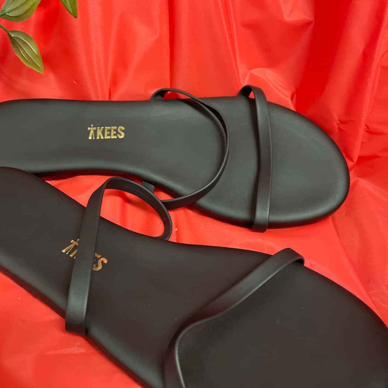 TKEES Womens Size 39 Black