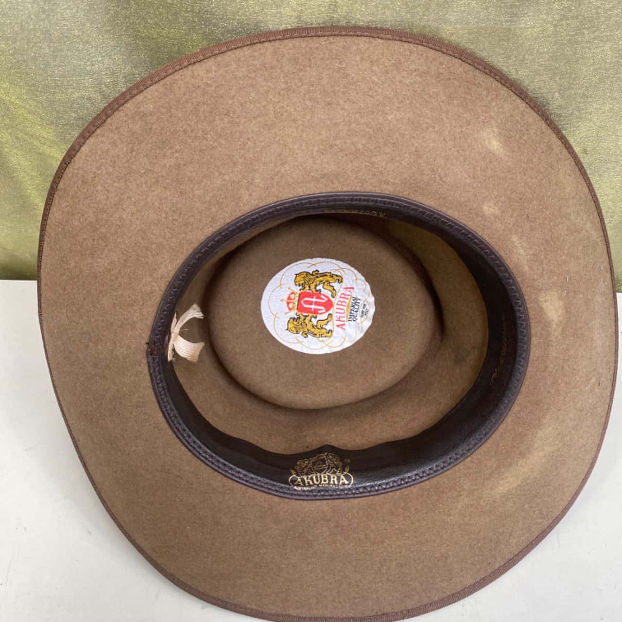 Akubra hat (s)