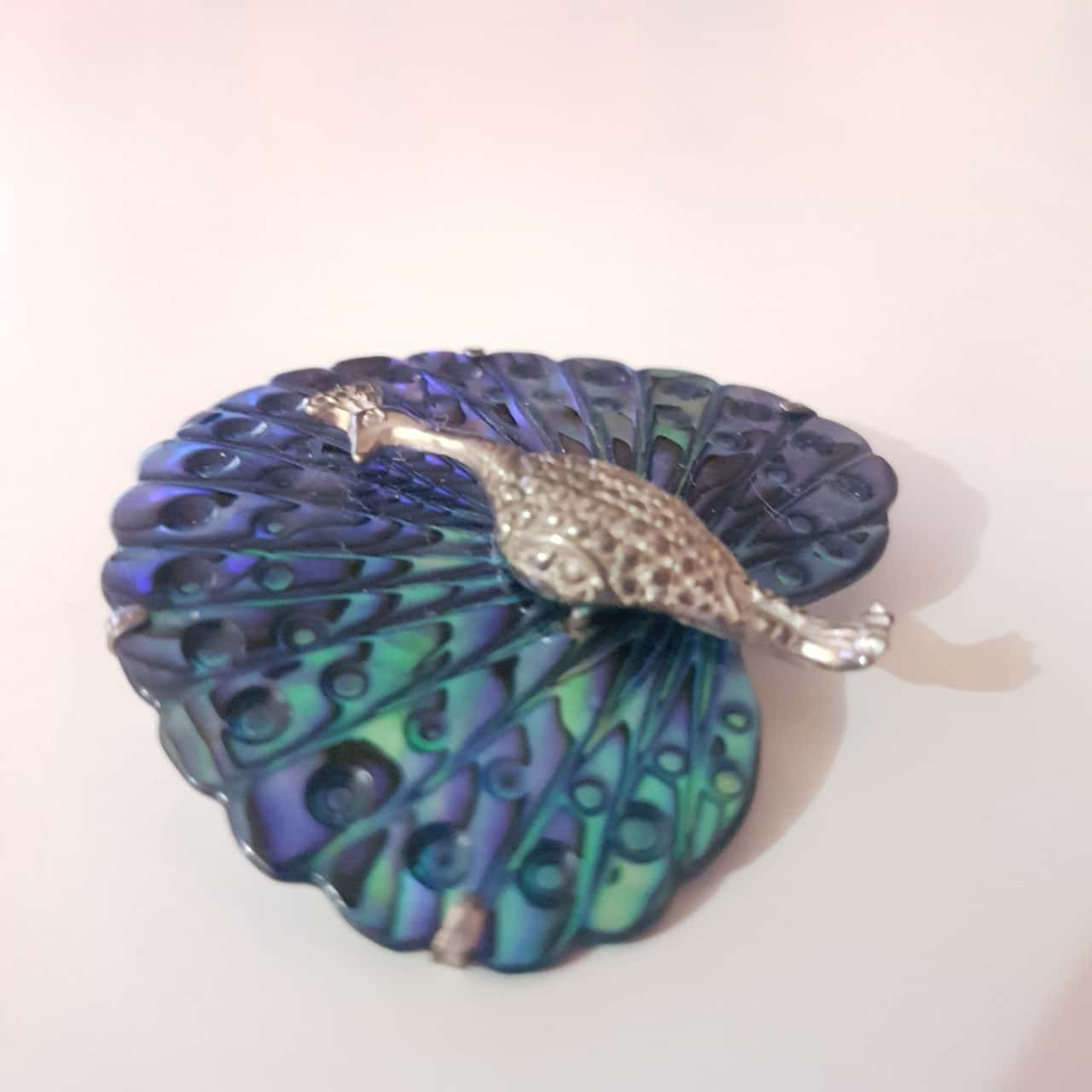 Women's Vintage Sterling Silver / Paua Shell brooch(s)