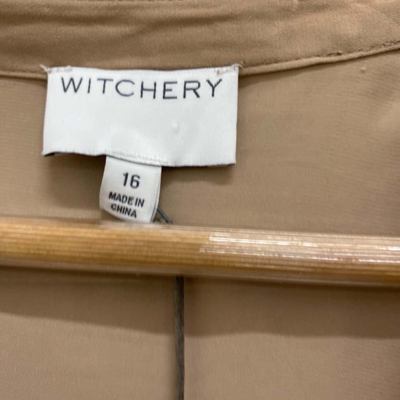 Witchery Womens Size 16 Long Sleeve Beige (s)