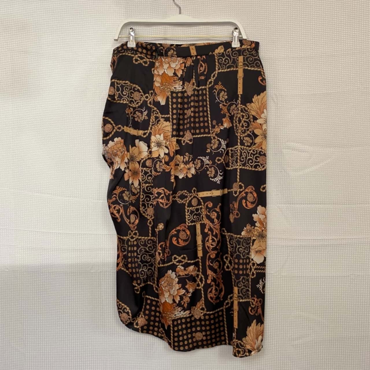 City Chic Womens Size S Midi Black/ Pattern Skirt(s)