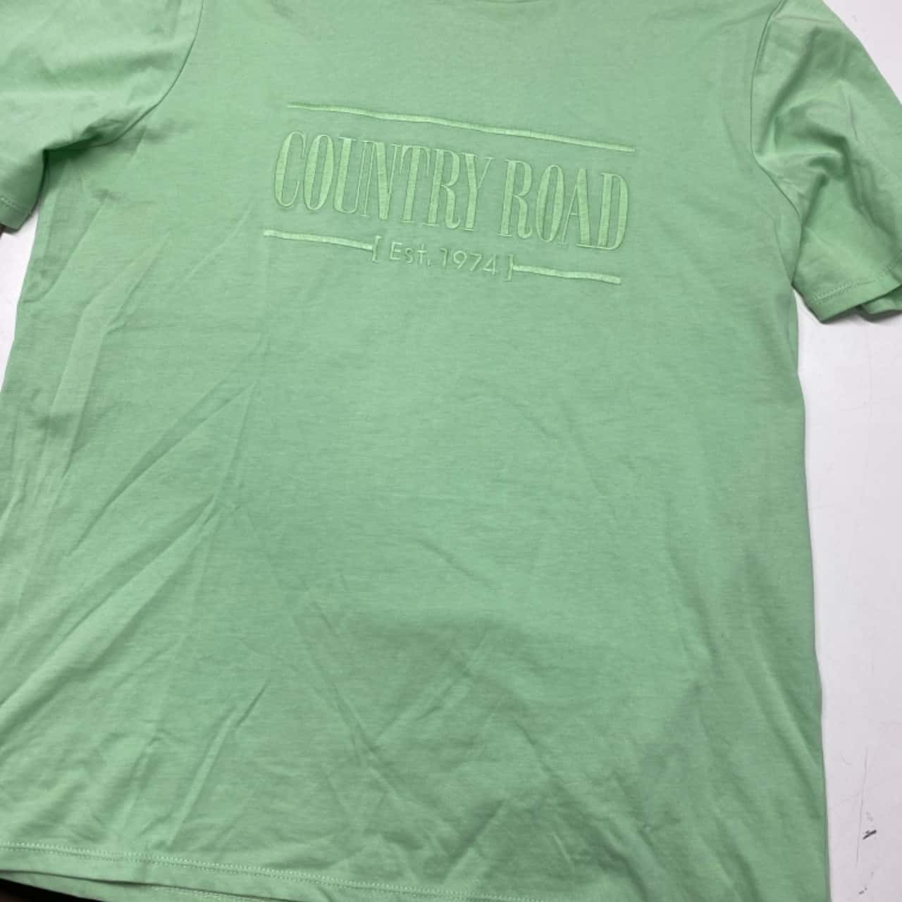 Country Road Size S Green t shirt (s)
