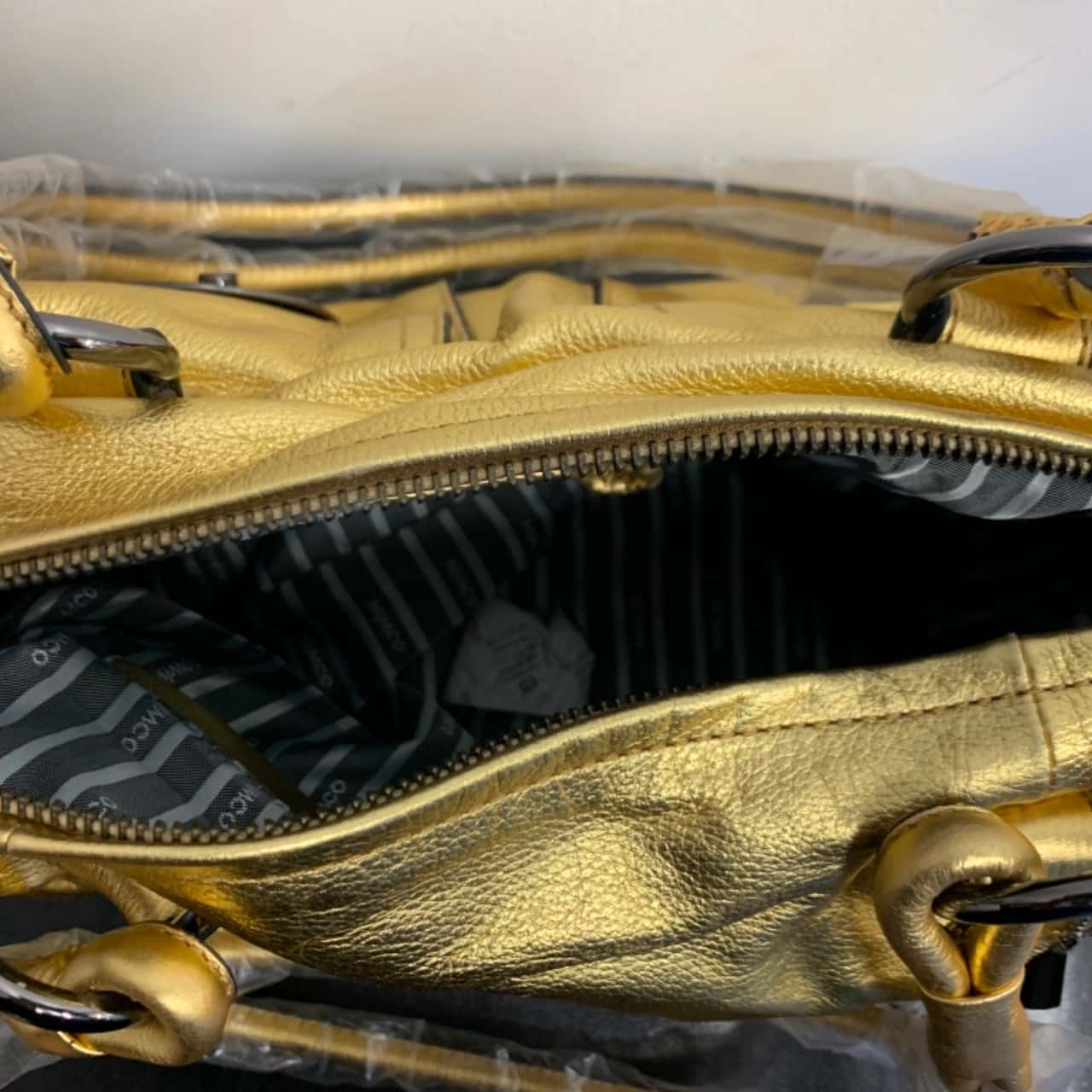 Mimco Womens Mini Turnlock Zip Bag Gold (s)