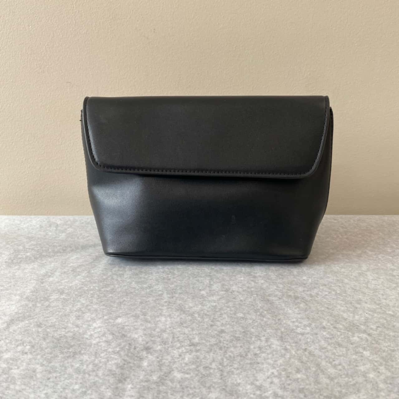 ** REDUCED ** Witchery Women's Small Black Handbag (s)